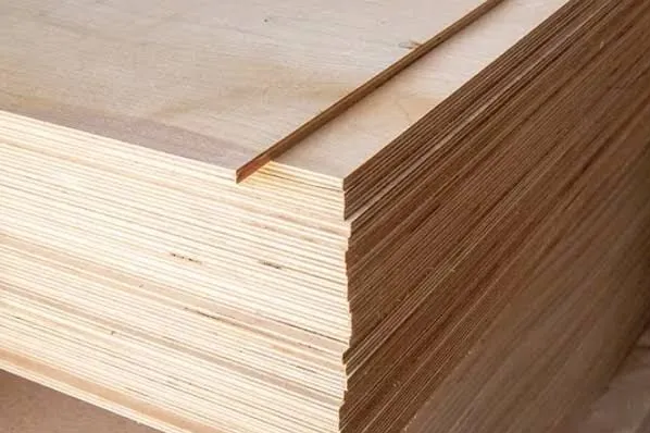 Compensado Virola Comum 10MM 220x160